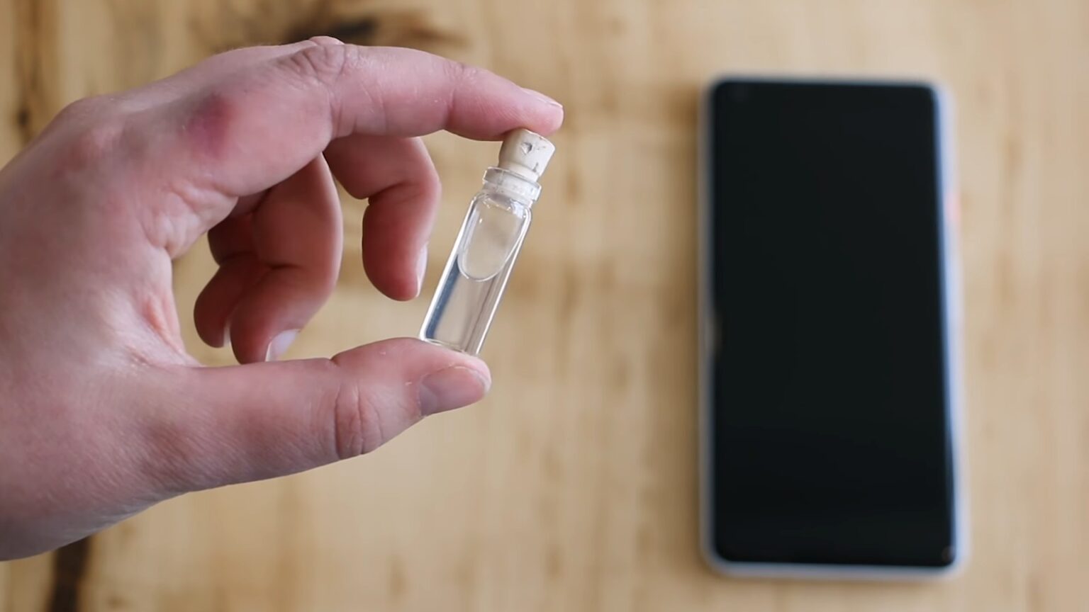 5 Potential Methods on How to Remove Liquid Screen Protector Safely ...