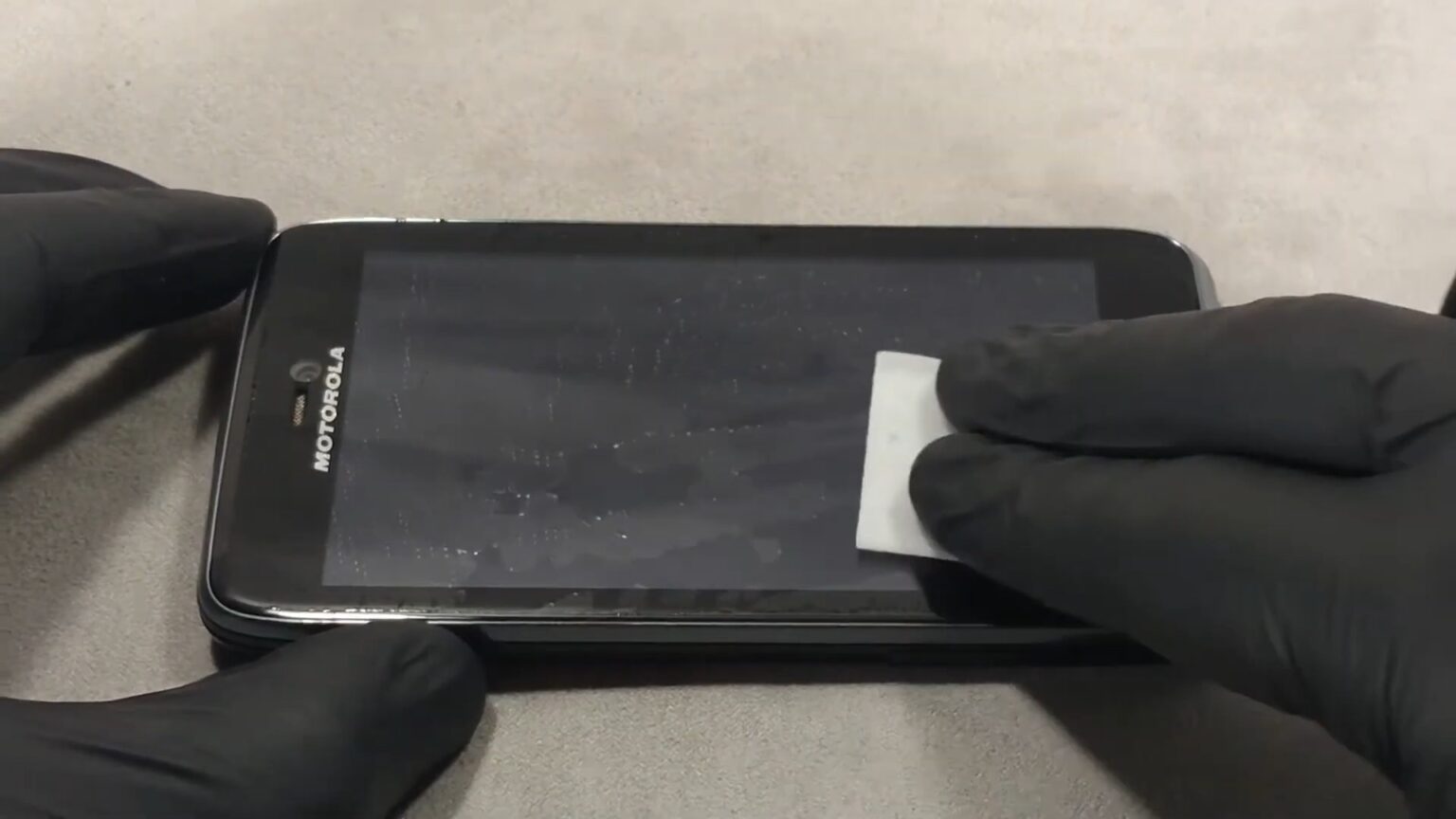 5 Potential Methods on How to Remove Liquid Screen Protector Safely ...